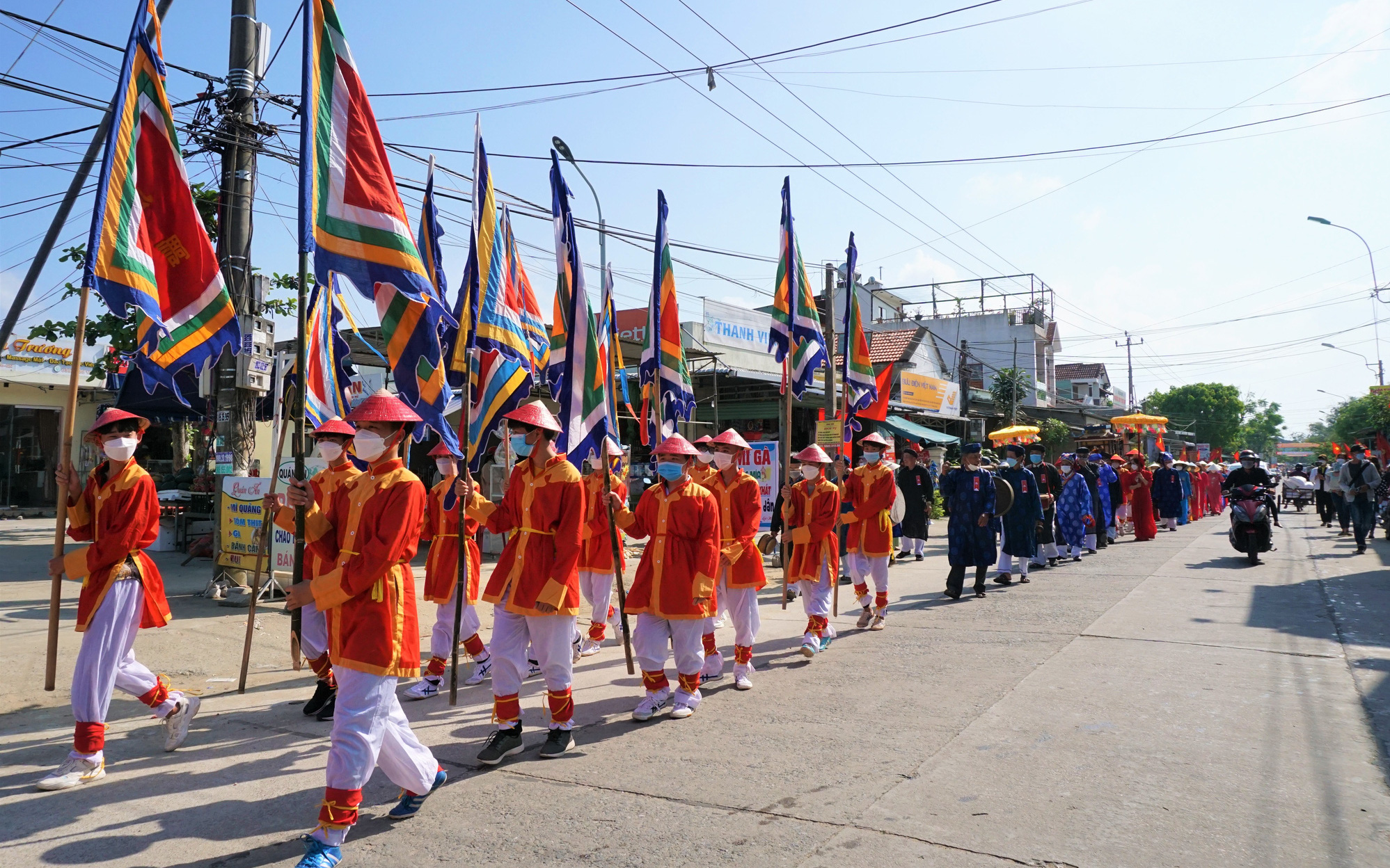 LỄ HỘI BÀ THU BỒN, tin tức Mới nhất Ảnh: Hàng nghìn người hào hứng dự ...