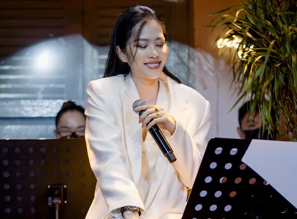 Nam Em “ét ô ét” fan giải cứu một ca khúc cover khỏi bản quyền