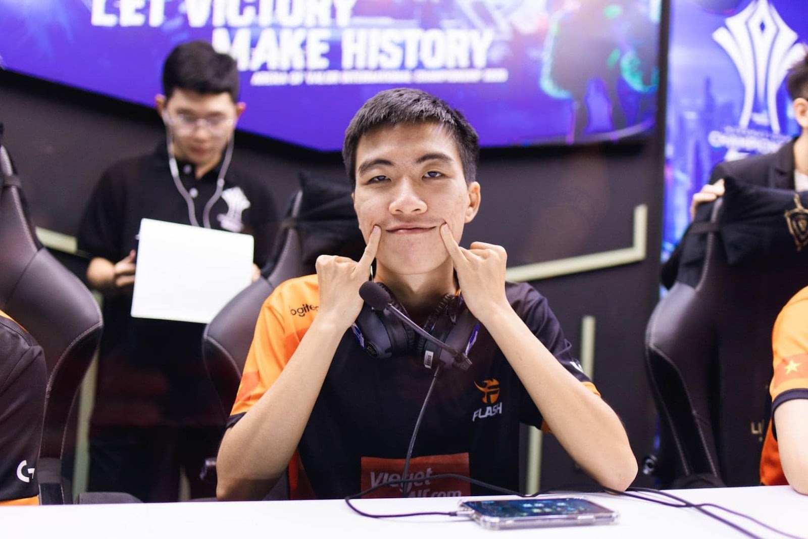 Bất ngờ “cosplay” Sơn Tùng M-TP, Xuân Bách khiến cộng đồng game thủ ...