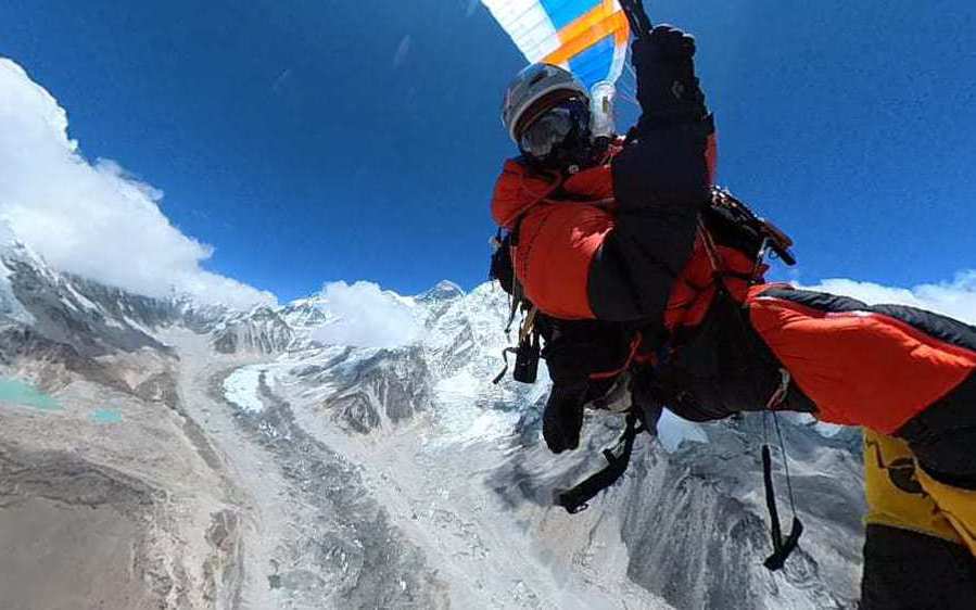 DÃY NÚI HIMALAYA, tin tức Mới nhất Mạo hiểm nhảy dù từ núi Everest ...