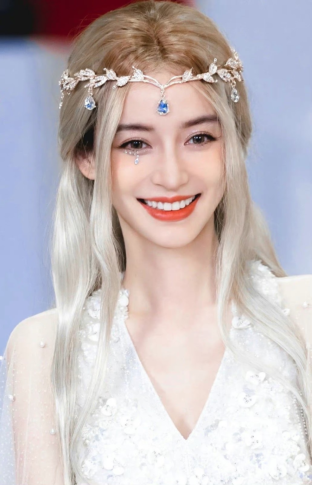 Angela Baby hóa thành nữ hoàng Chúa Tể Những Chiếc Nhẫn: Không thể diễn ...