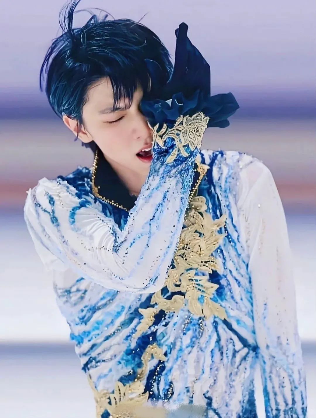 "Hoàng tử sân băng" Yuzuru Hanyu chính thức giải nghệ sau 12 năm, tuyên ...