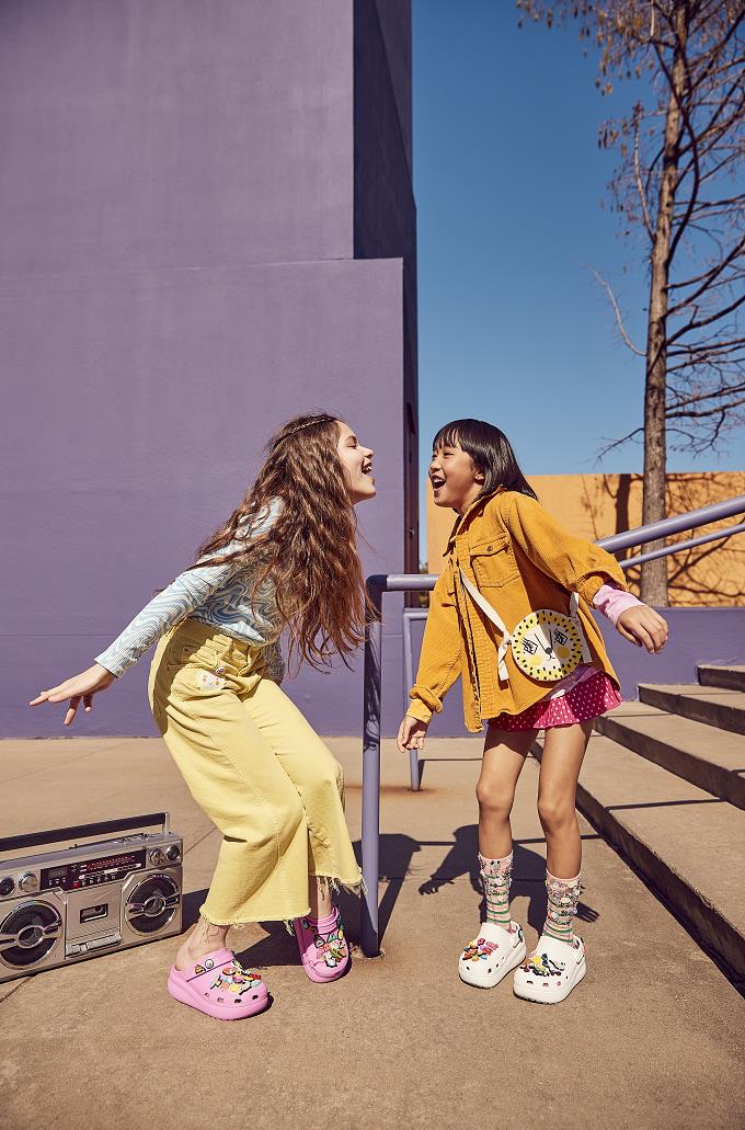 BST Crocs Classic tiếp tục “khuấy đảo” giới mộ điệu | THỊ TRƯỜNG 365