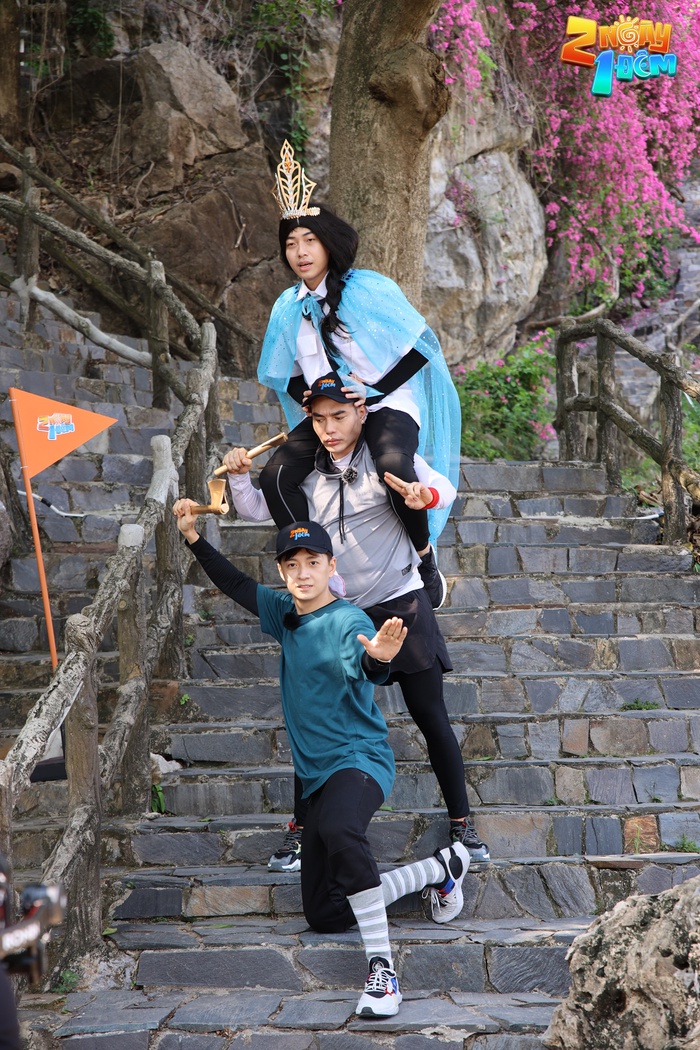 Cris Phan - Từ chàng streamer dí dỏm đến thành viên lăn xả của 2 Ngày 1 Đêm