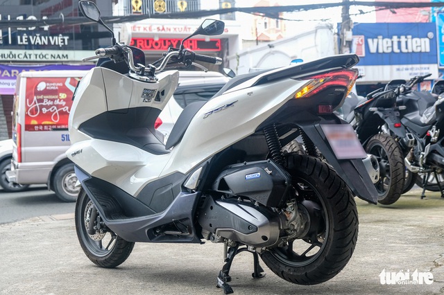 Honda PCX bản "tiết kiệm xăng" về Việt Nam: Giá 99 triệu, của hiếm cho ...