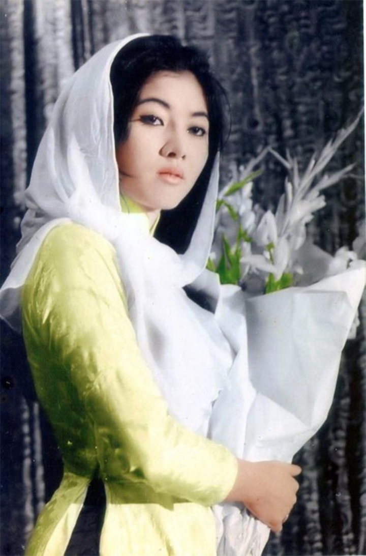 Ảnh: Nhan sắc tuyệt thế giai nhân của minh tinh Thẩm Thúy Hằng