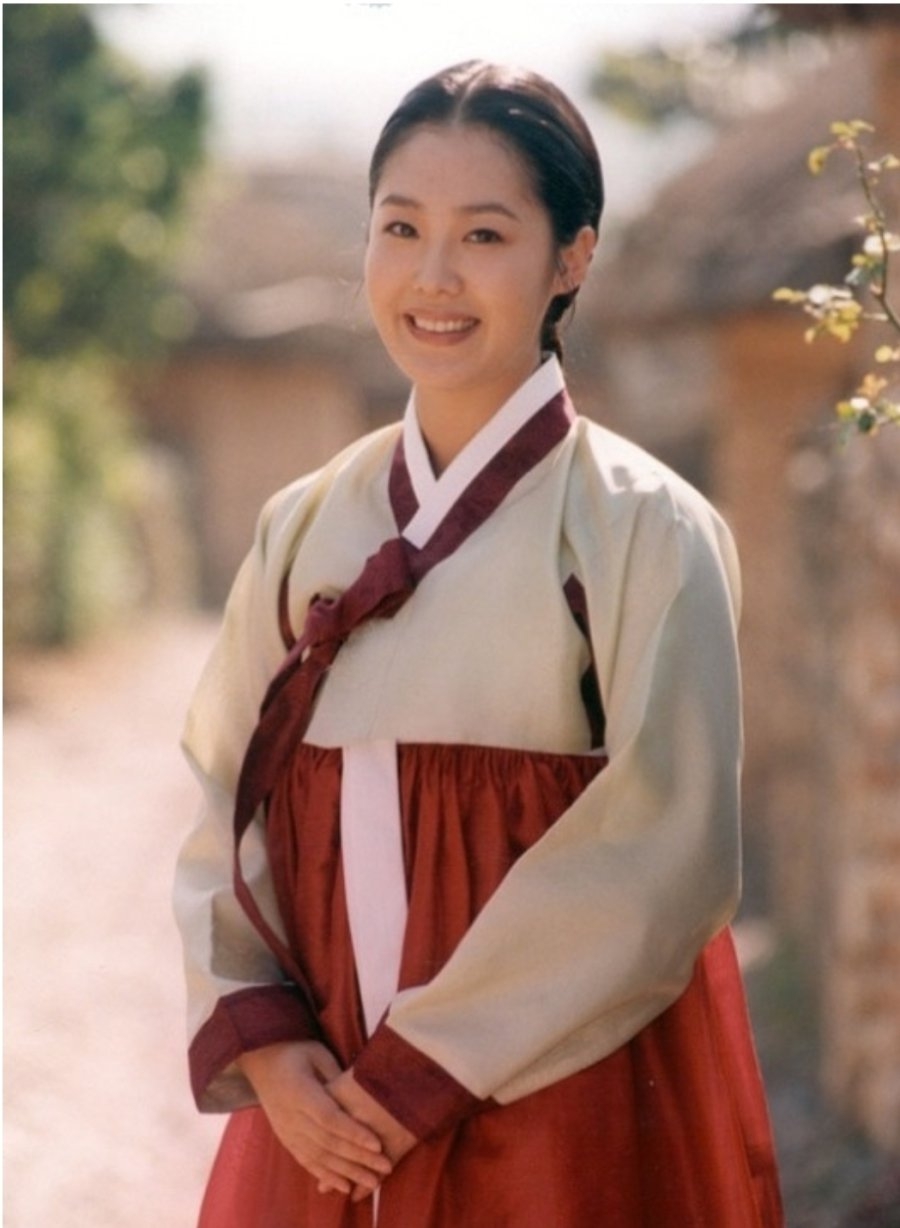 Vai chính ở bom tấn Thần Y Hur Jun vốn là của mỹ nhân này: Nhan sắc ...