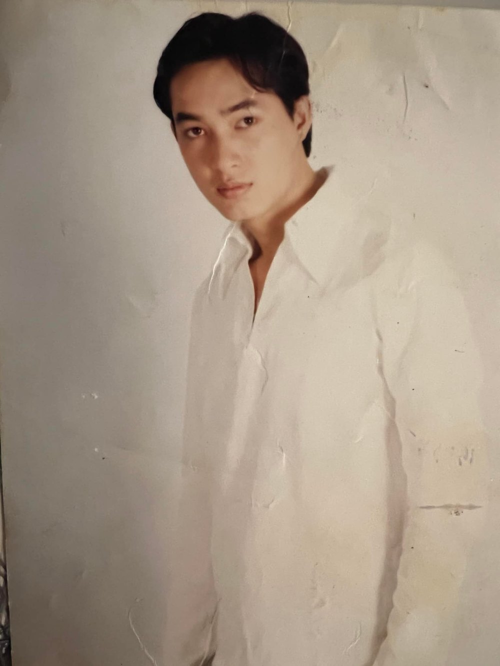 Phim Việt từng có tài tử điển trai thế này đây: Bỏ túi loạt dự án giờ vàng suốt 20 năm diễn xuất