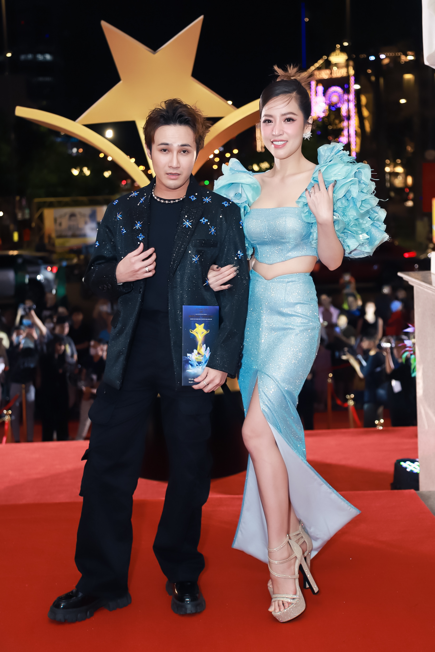 Chi Pu cùng dàn mỹ nhân Vbiz đổ bộ, Gin Tuấn Kiệt - Puka có động thái ...