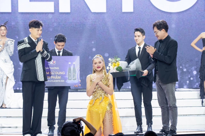 Sốc: Lê Thu Trang team Lan Khuê lên ngôi Quán quân The New Mentor 2023!