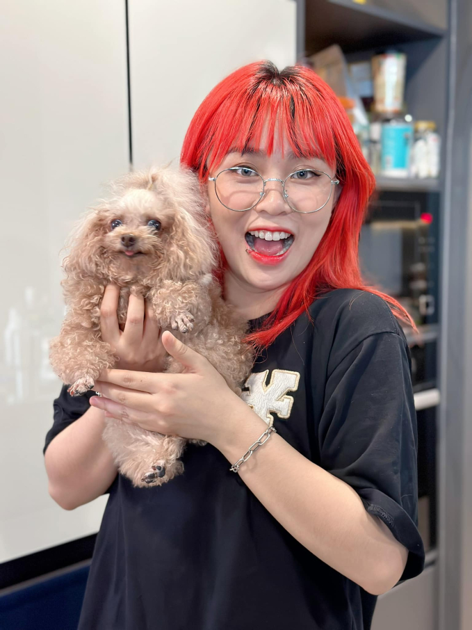 Soi loạt ảnh MisThy "ngày ấy bây giờ" mới thấy nữ streamer xinh dễ ...