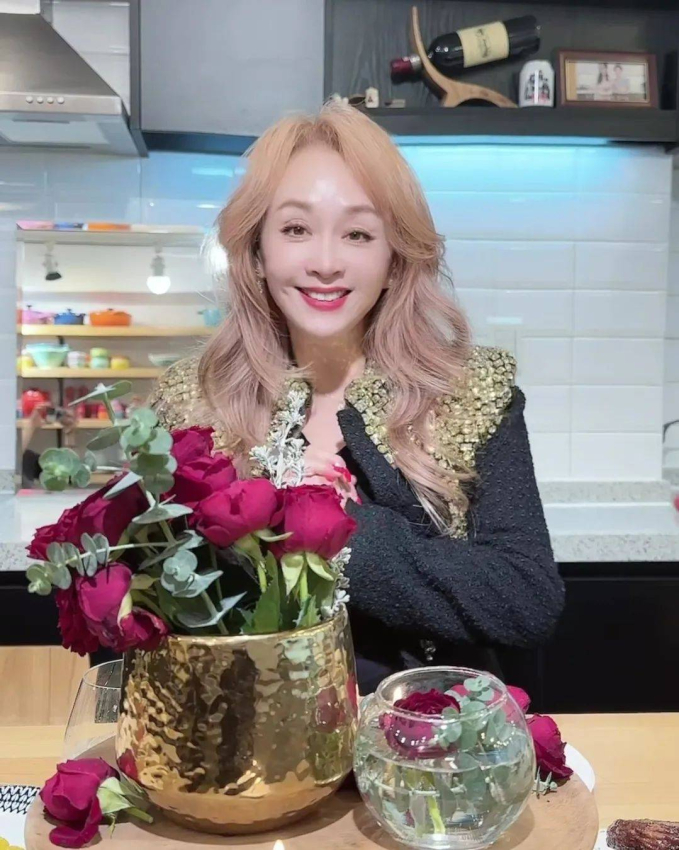 Park Hae Mi phim Gia Đình Là Số 1 sành điệu trẻ trung khó tin ở tuổi 59 ...