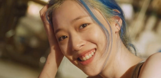 Đạo diễn bộ phim cuối hé lộ tính cách thật của Sulli: Luôn lắng nghe ...