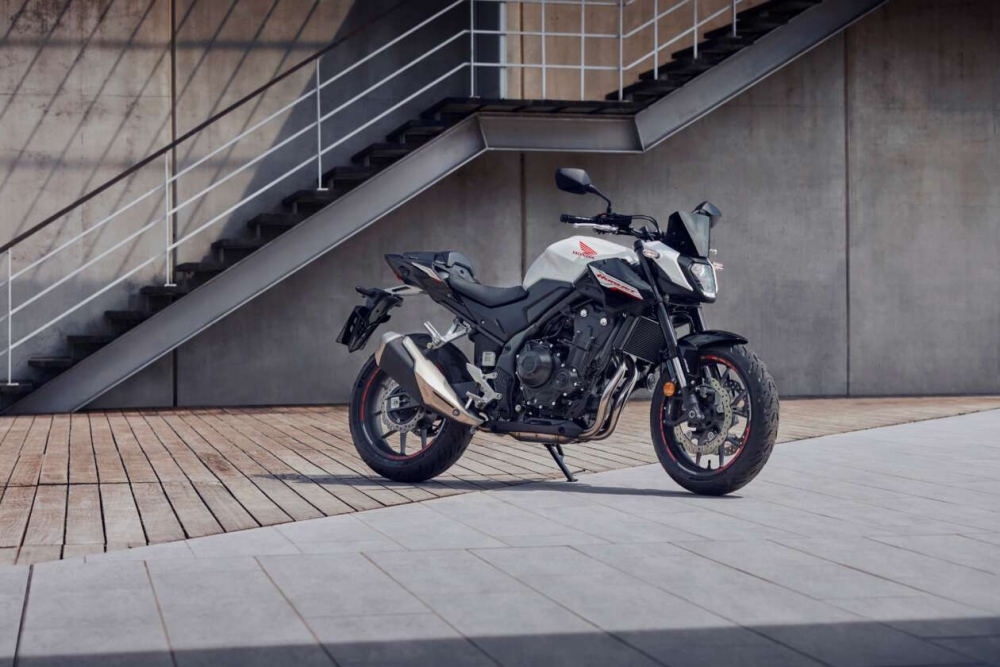 Khám phá Honda CB500 Hornet 2024 giá gần 180 triệu đồng