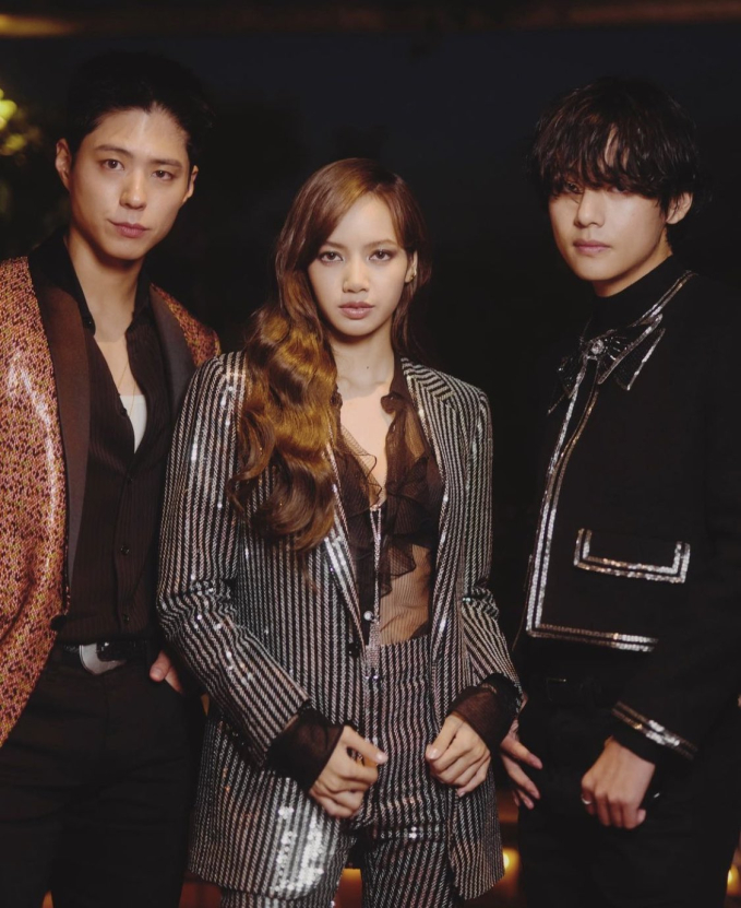 Rần rần khung hình chung của Lisa - Park Bo Gum tại sự kiện, visual ra ...