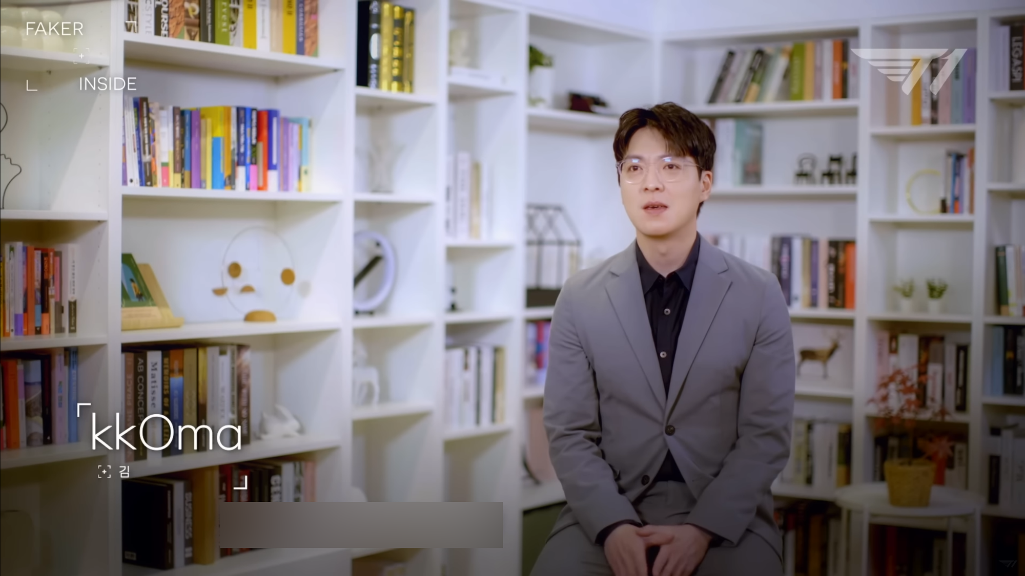 Nhìn ảnh ngày bé của Quỷ Vương, khán giả sửng sốt vì ngoại hình của bố Faker