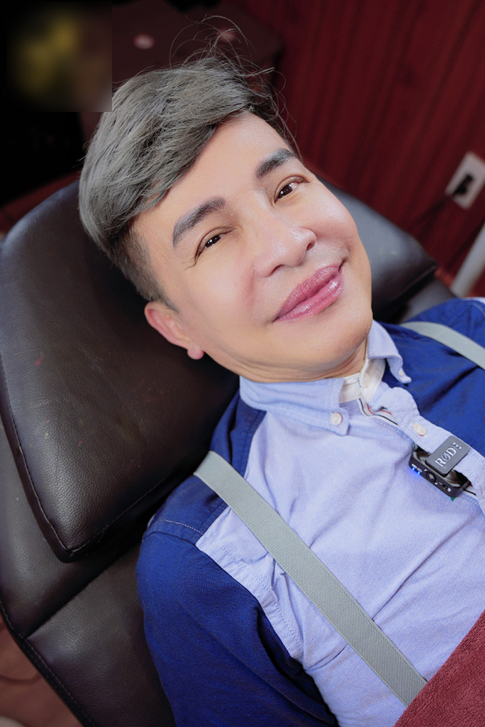 MC Thanh Bạch đi tân trang nhan sắc ở tuổi 63, ai nhìn cũng thấy lạ lẫm