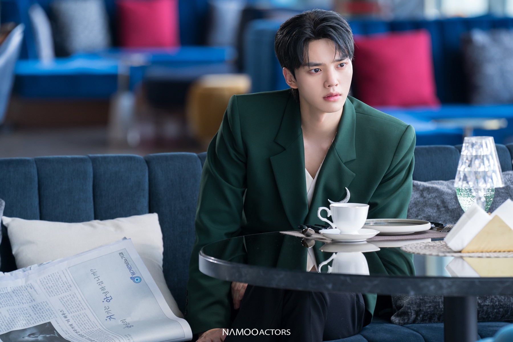 Song Kang - Tài tử Hàn Quốc đẹp trai đến mức được tha thứ dù diễn dở