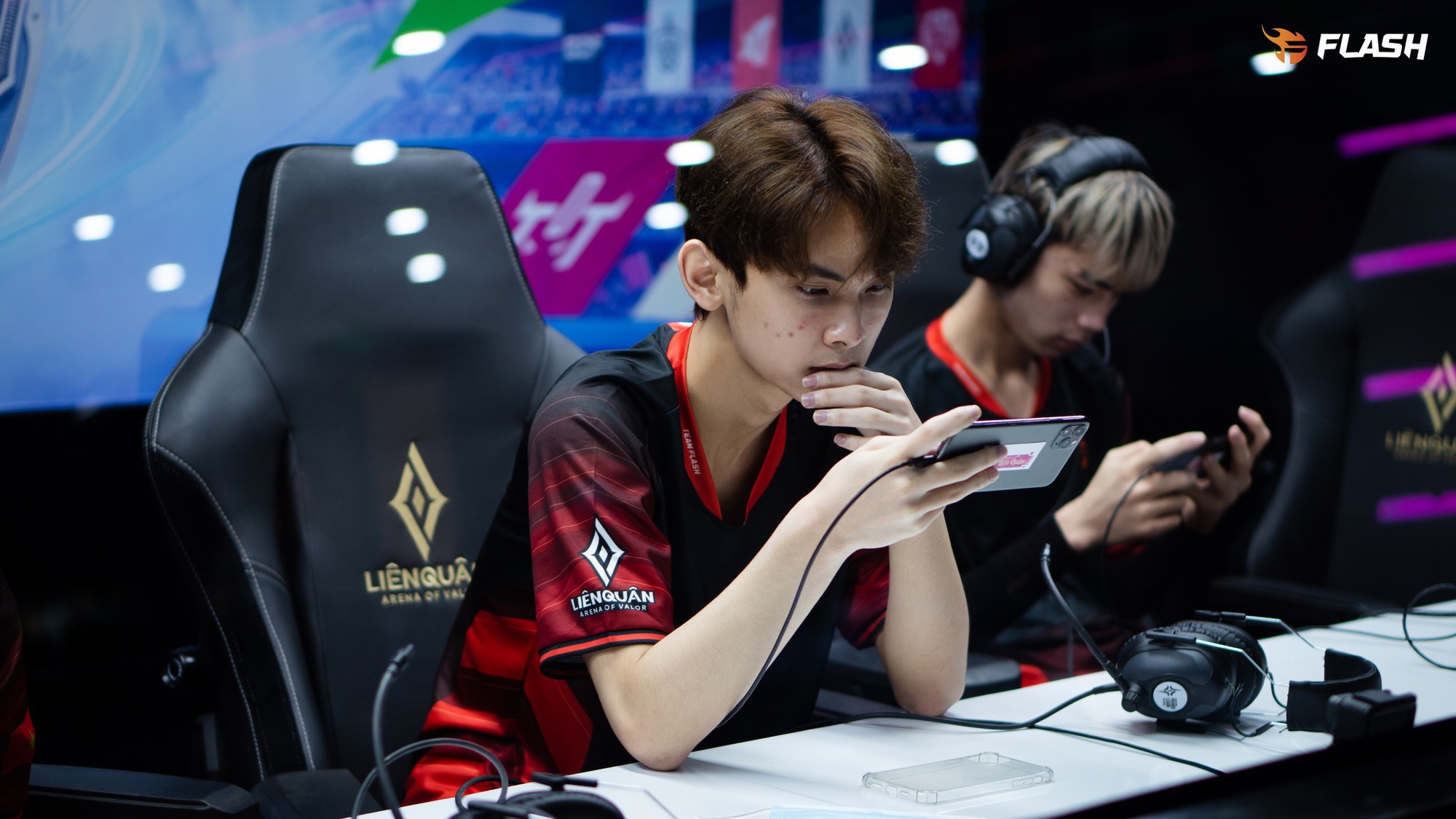 Pikachu - game thủ điển trai thay thế Xuân Bách ở đường giữa của Team Flash