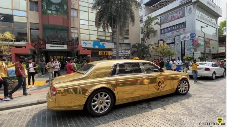 Chịu chơi như triệu phú giàu nhất Ấn Độ: Dùng chiếc Rolls Royce Phantom ...