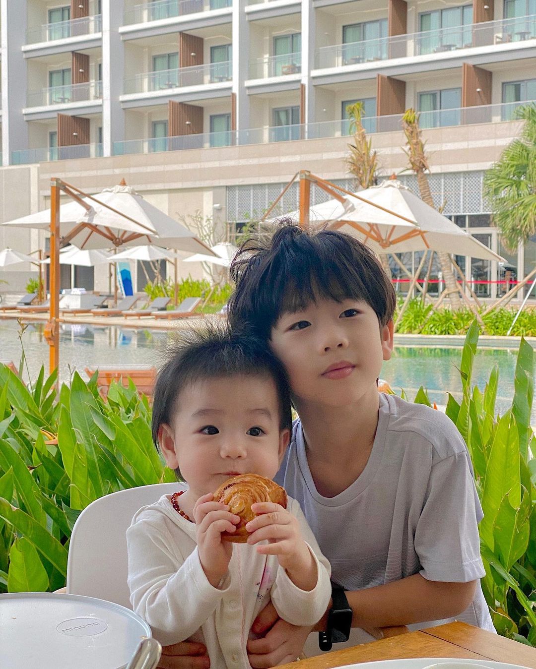 Đậu nhà Nam Thương - Ba Duy khiến netizen "á ố" vì tài vẽ tranh