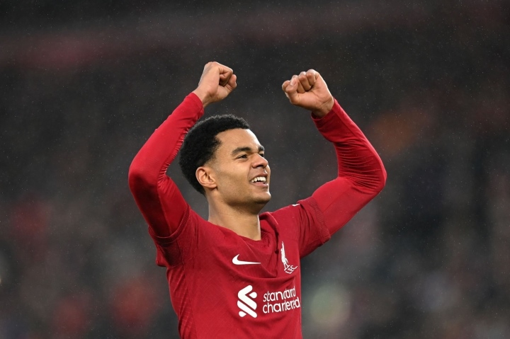 Liverpool đè bẹp Man Utd 7-0
