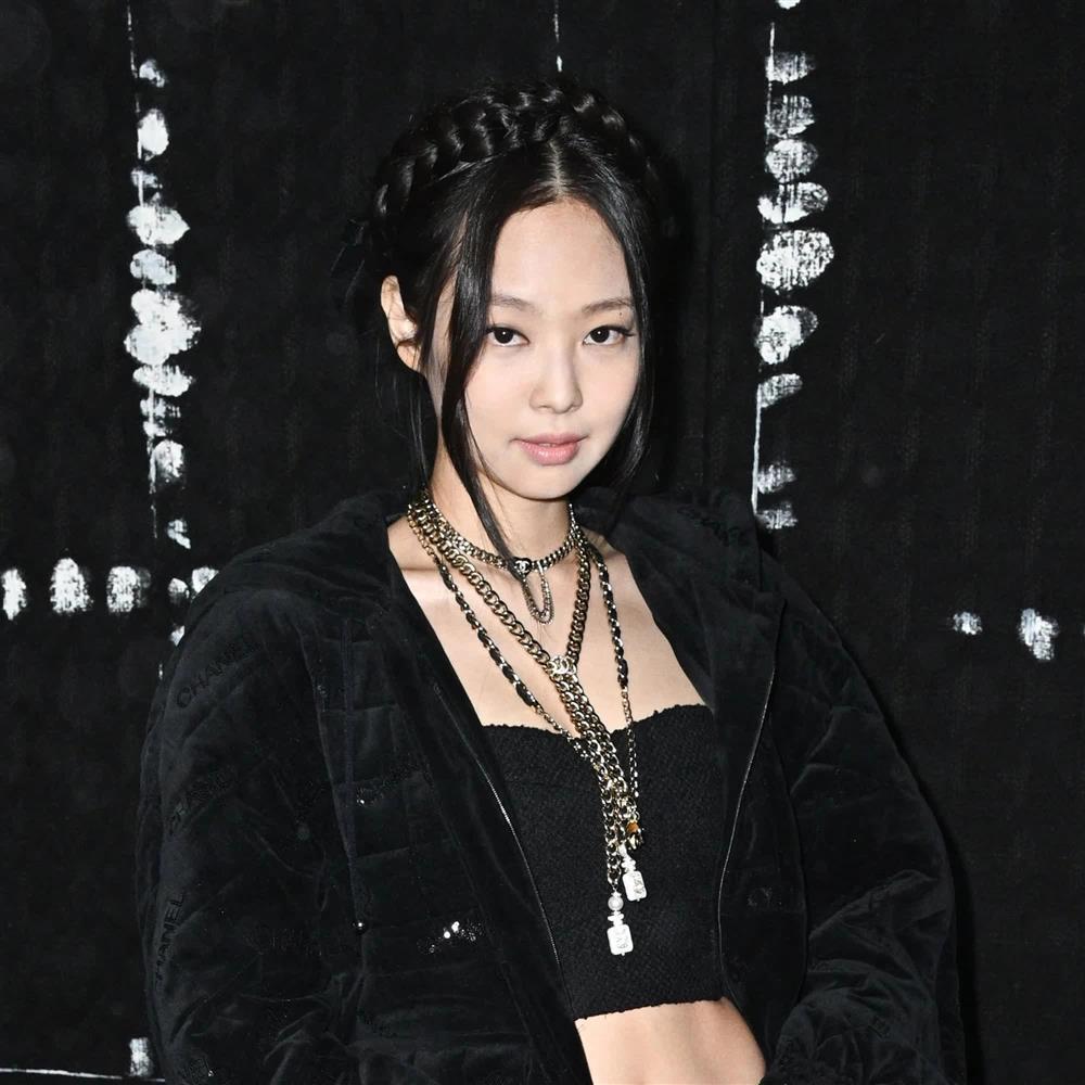 Jennie (BLACKPINK) tham dự Cannes 2023 sau lùm xùm bị bom tấn Hollywood ...