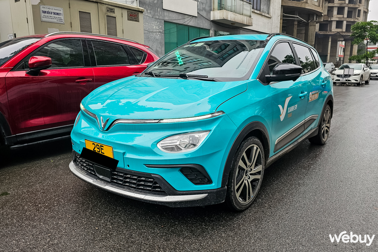 Trải nghiệm đặt xe taxi Xanh SM vào ngày đầu hoạt động đầy mưa gió