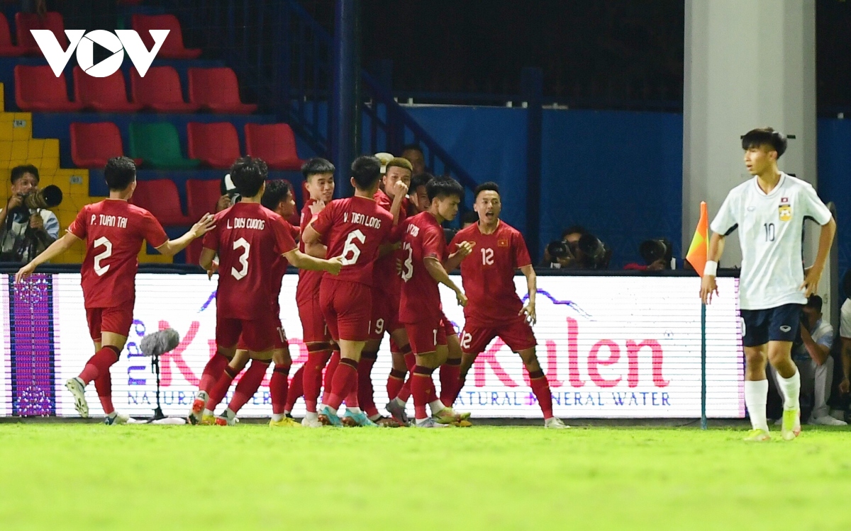 Văn Tùng và Quốc Việt ghi bàn, U22 Việt Nam thắng U22 Lào ở trận ra quân SEA Games 32