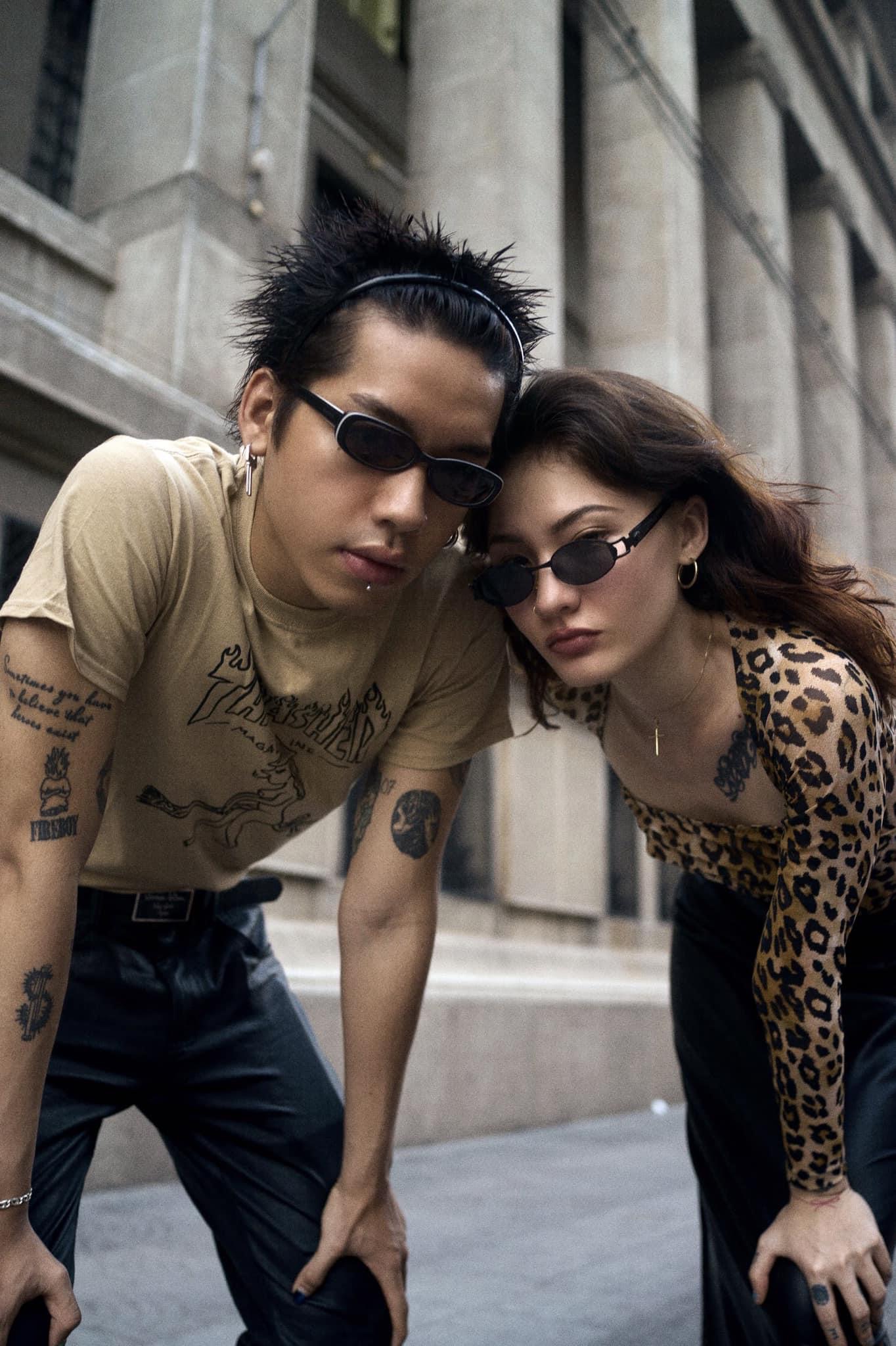 Hậu chia tay, WEAN và Naomi vẫn tình tứ nhìn nhau