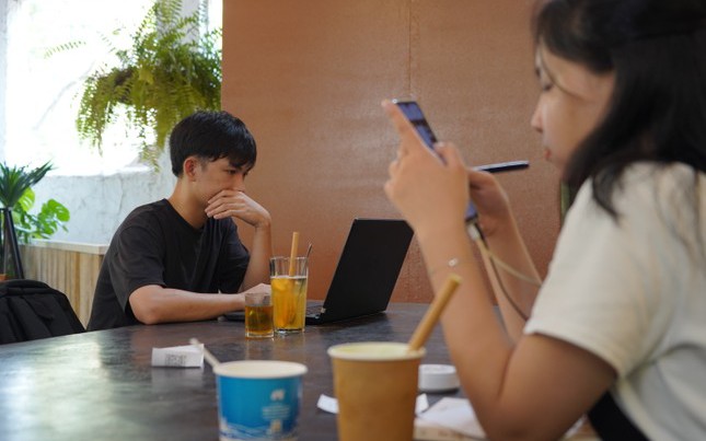 LƯỚT MXH, tin tức Mới nhất Kiệt sức vì mạng xã hội (bài 1): "Lướt" gần ...