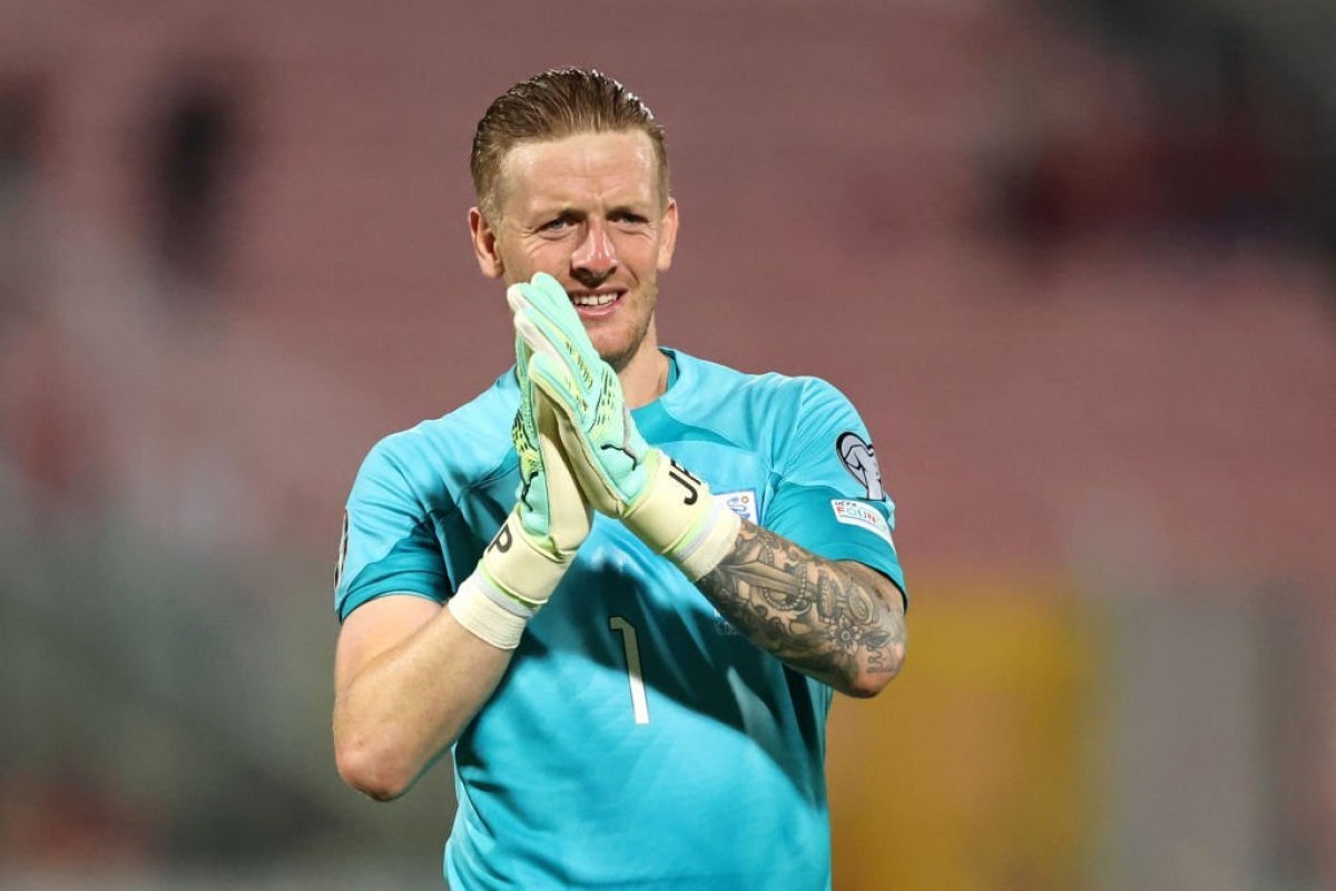 Chuyển nhượng 18/6: MU chi đậm mua thủ môn mới, thêm cầu thủ muốn rời ...