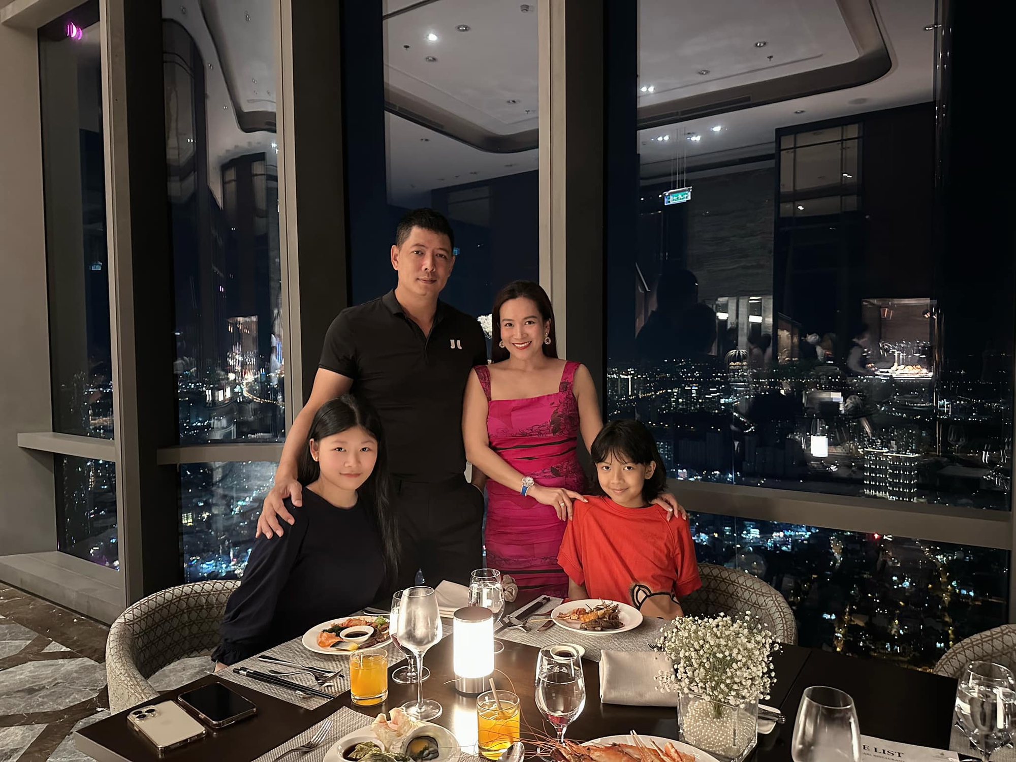 Siêu mẫu Bình Minh chia sẻ về con gái 13 tuổi cao 1m74: Duy trì một ...