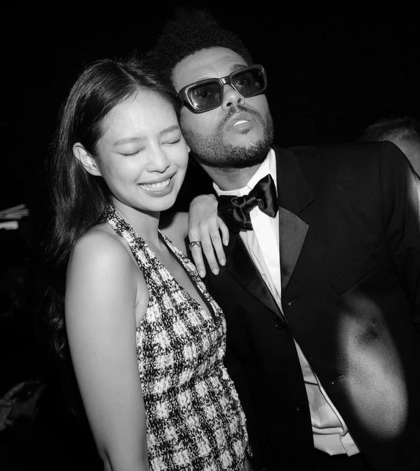Giữa loạt tranh cãi về phim, The Weeknd ra nhạc cùng Jennie lại được khen