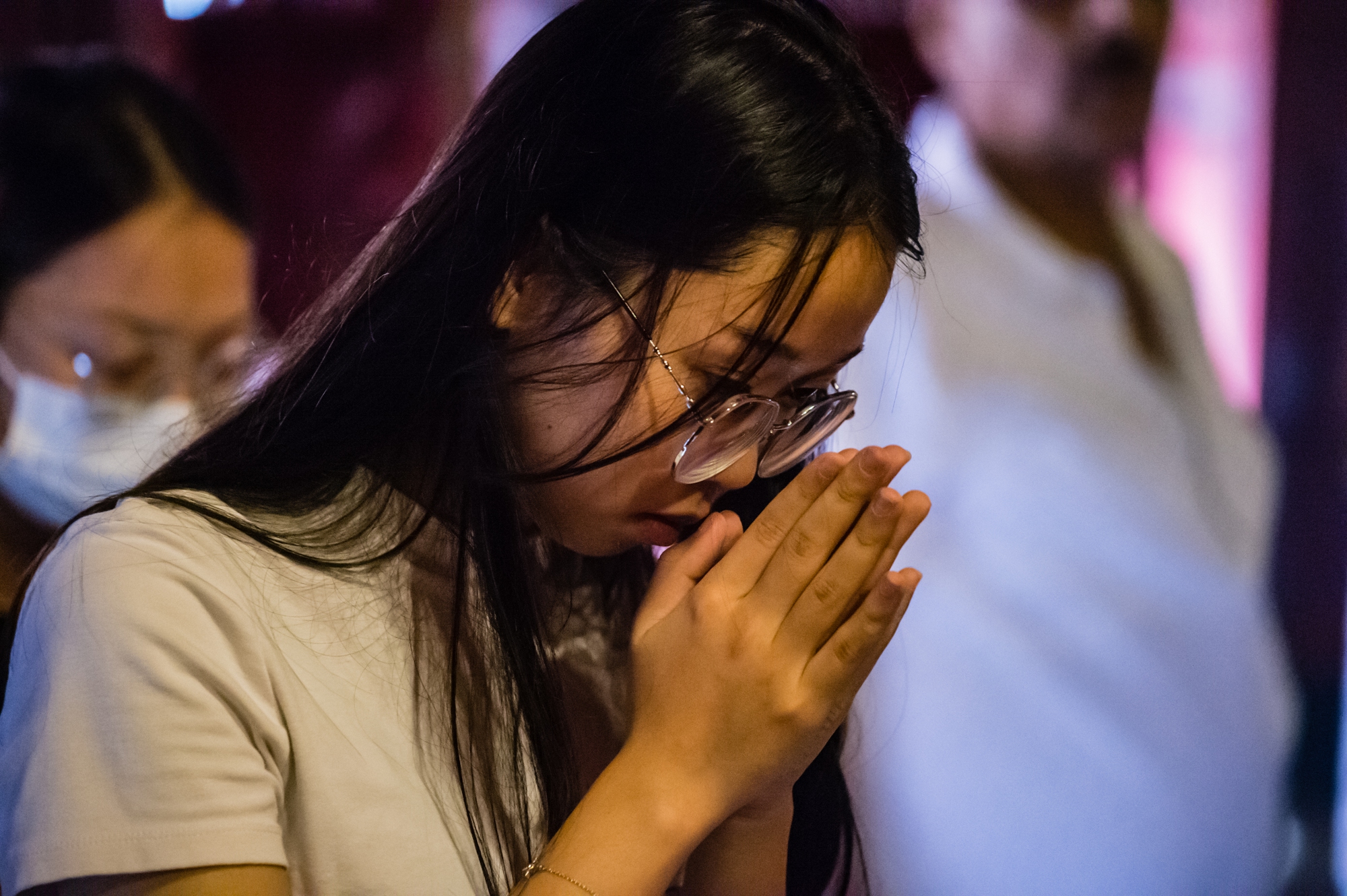 Hàng nghìn sĩ tử 2k5 cầu may trước kỳ thi tốt nghiệp THPT 2023 tại Văn Miếu - Quốc Tử Giám