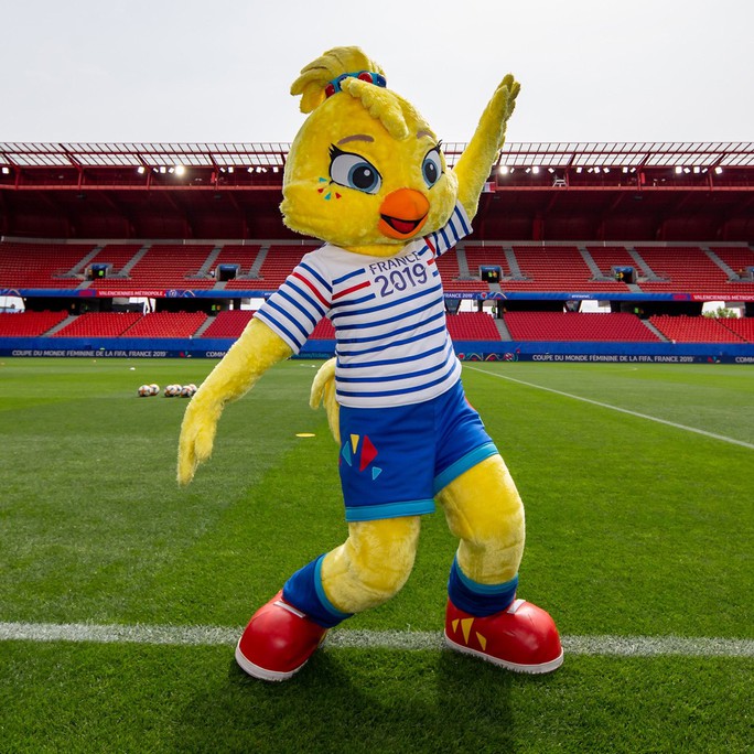 Tazuni - cô nàng chim cánh cụt yêu bóng đá của World Cup nữ 2023