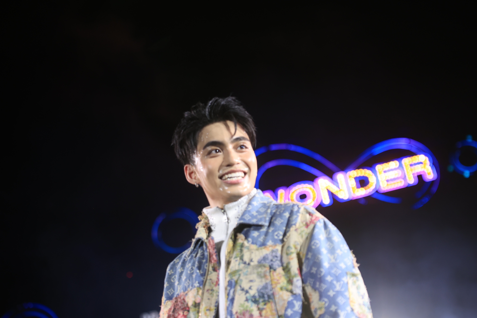 MONO song ca hit quốc dân cùng Hà Anh Tuấn, mang vũ đạo mới siêu năng ...