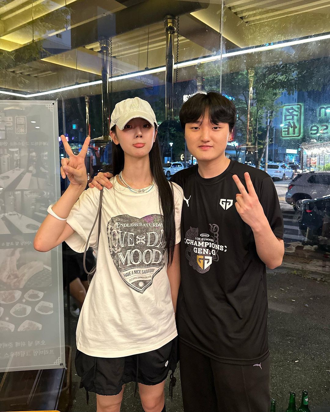 Peyz khiến cộng đồng LMHT trầm trồ vì chị gái "cực phẩm", từng được fan "đẩy thuyền" với siêu ...