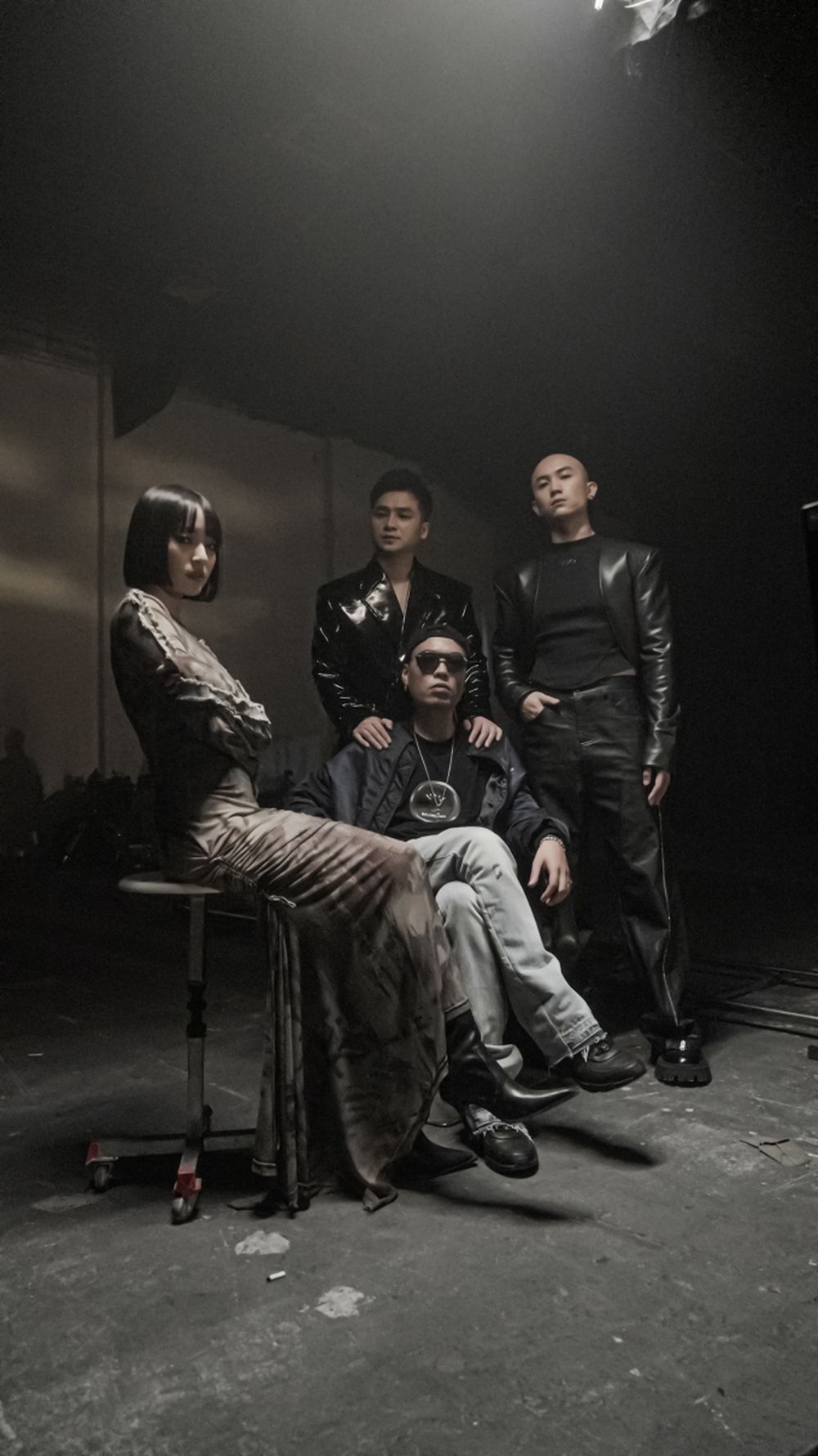 LK - HLV Rap Việt “bắt tay” với Vinny Vũ và Hà Anh trong MV "Cascadeur"