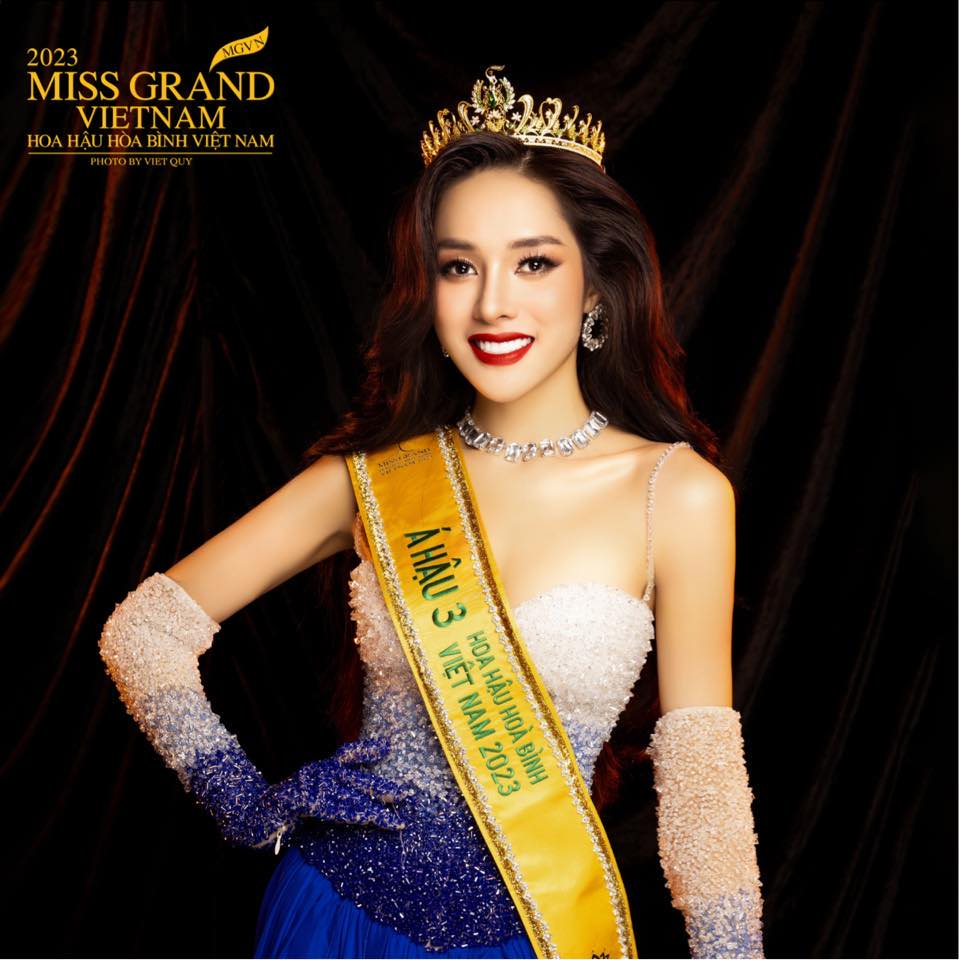 Thủ thuật che hình xăm của Á hậu Hồng Hạnh ở Chung kết Miss Grand Vietnam