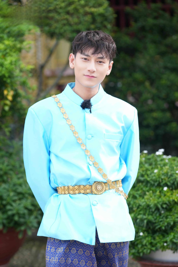 Xôn xao khoảnh khắc Bích Phương và Isaac đã ra mắt gia đình đàng gái?