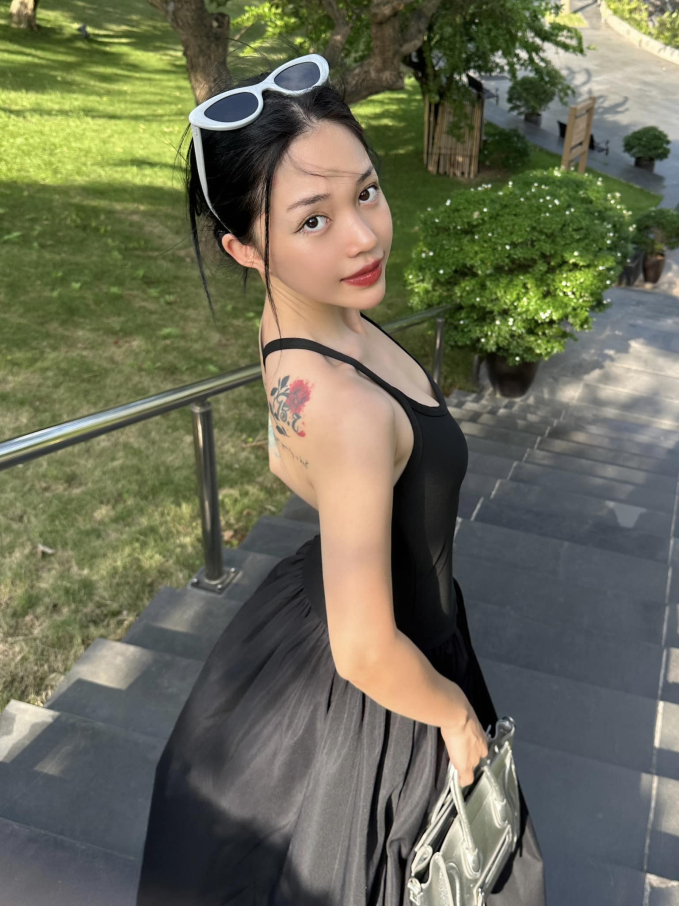 Nghỉ làm streamer, Linh Ngọc Đàm "biến hình" khiến fan khó lòng nhận ra