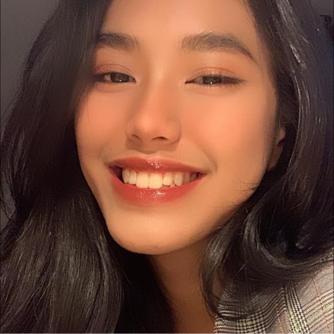 Nhan sắc đời thường "10 điểm không có nhưng" của tân Hoa khôi Ngoại ...