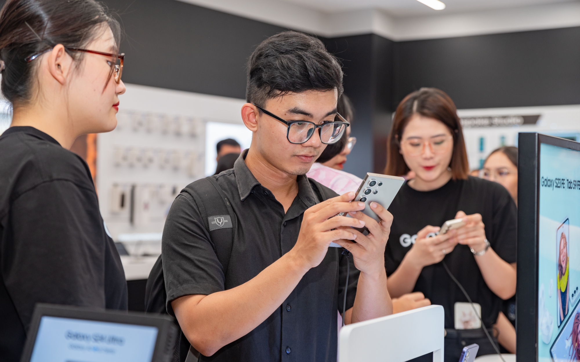 SAMZONE, tin tức Mới nhất Tới SamZone, dùng thử Samsung Galaxy S24 ...