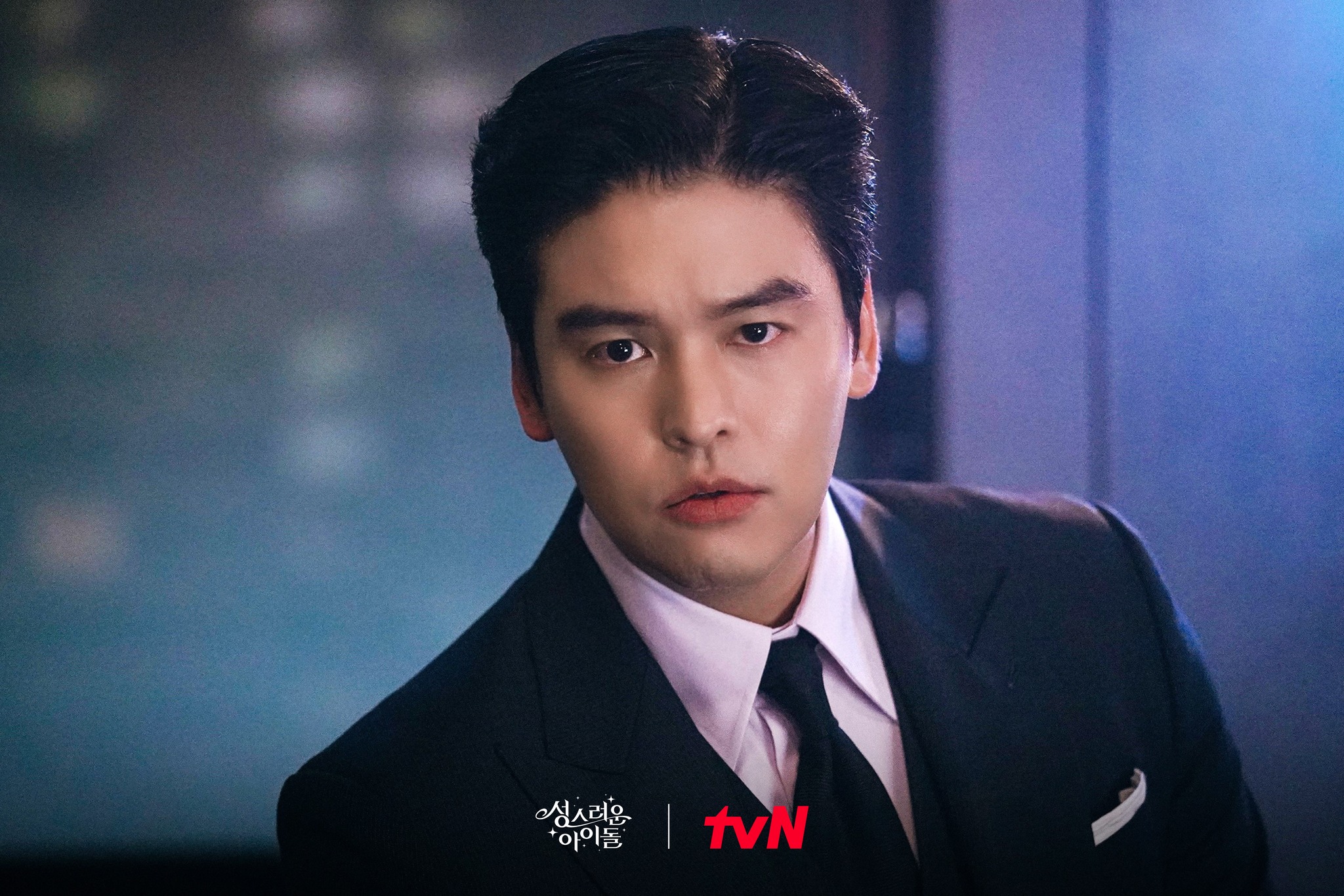 Sốc nặng trước ngoại hình của mỹ nam Cười Lên Dong Hae Lee Jang Woo khi ...