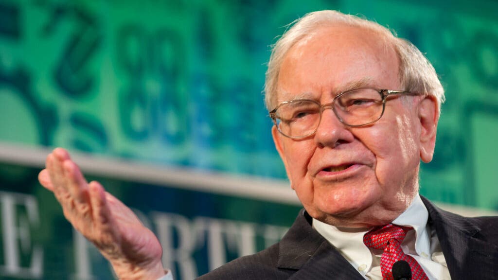 Huyền thoại Warren Buffett từng có nỗi sợ ‘nói không nên lời’ nhiều ...