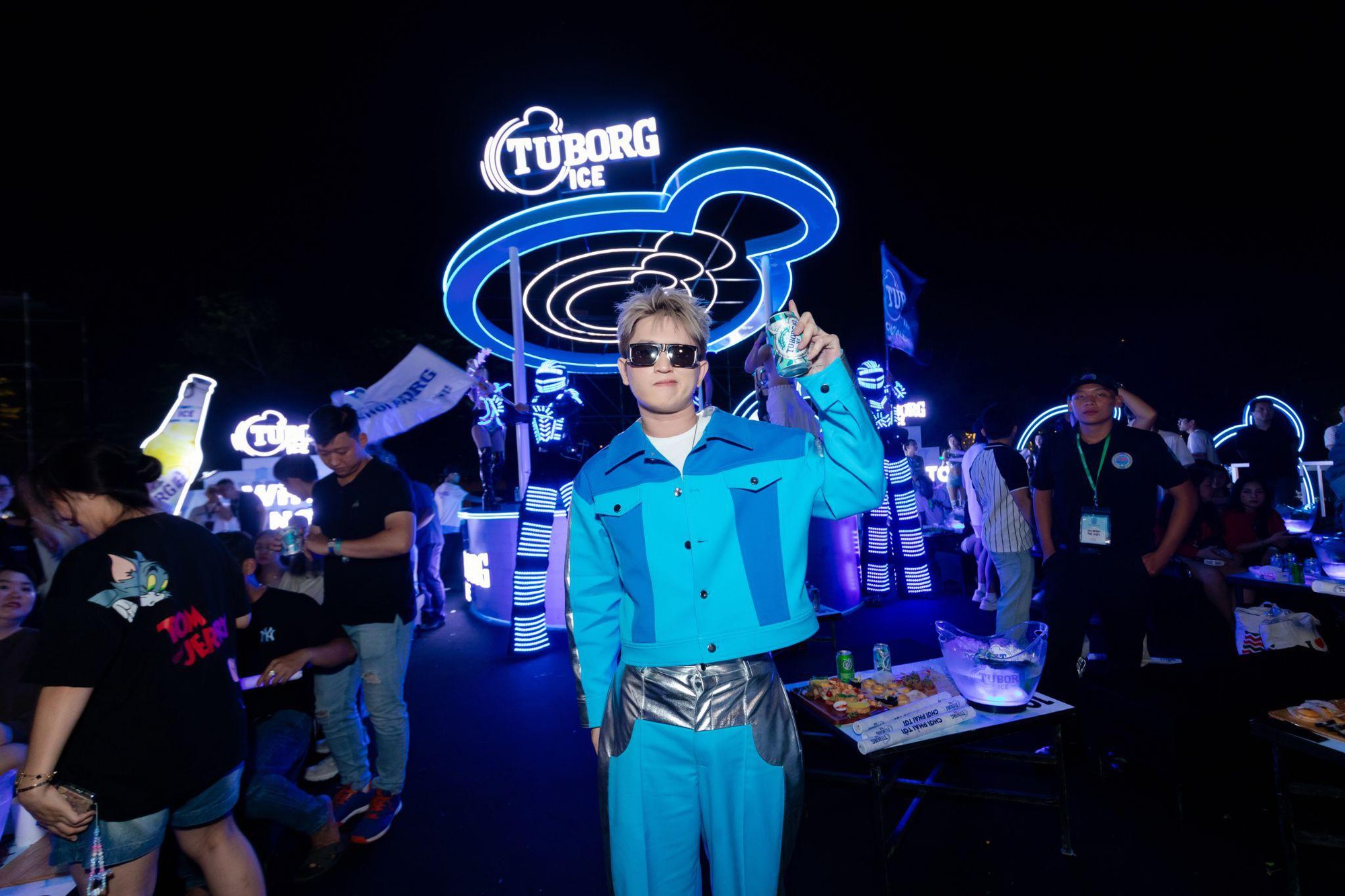 Tuborg cùng hơn 10.000 ravers TP.HCM thổi bùng tinh thần “chơi phải tới ...