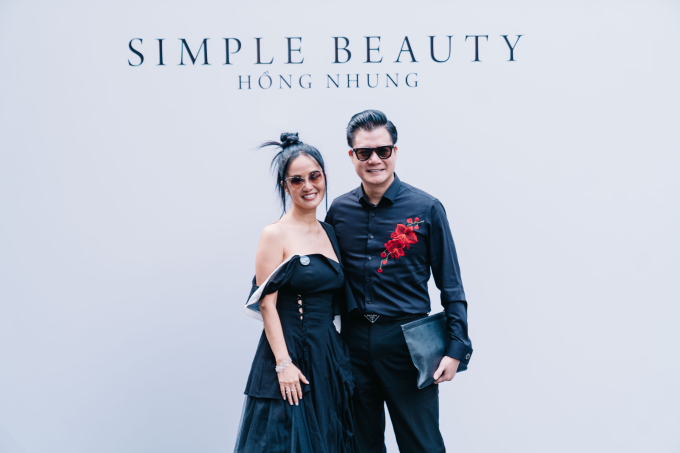 MLee lẻ loi tại họp báo của diva Hồng Nhung, trong khi các chị đẹp khác ...