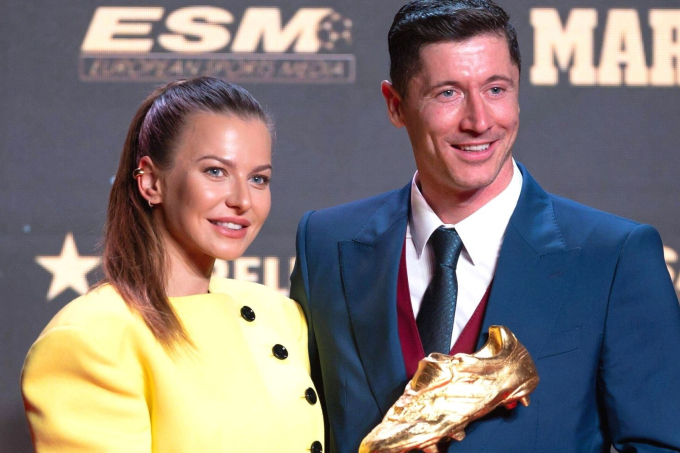 Chuyện tình trong mơ của siêu sao Lewandowski: Bên nhau từ khi còn vô danh, vợ đa tài sở hữu 42 ...