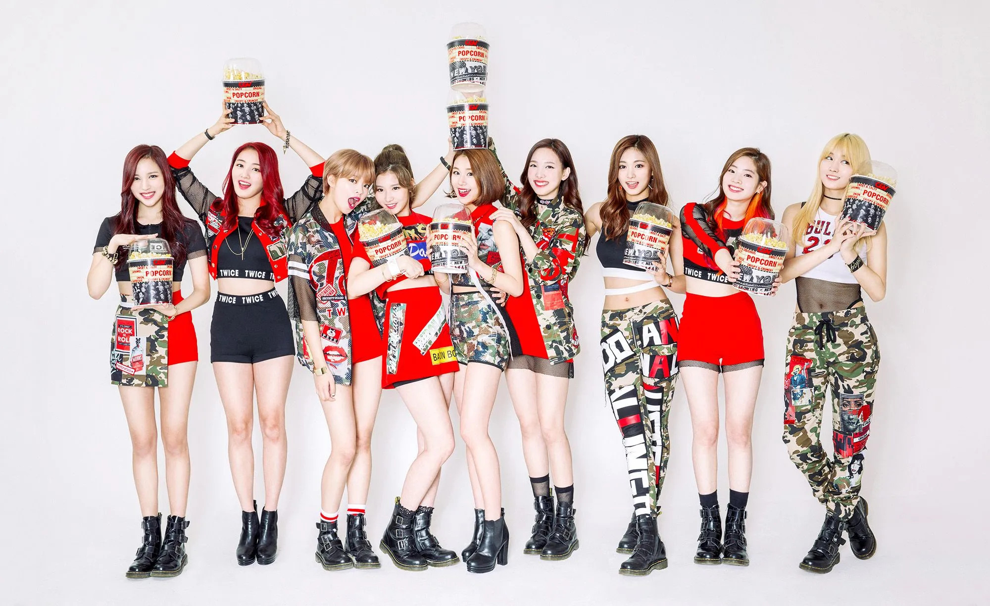 Chuyện gì đang xảy ra với TWICE?